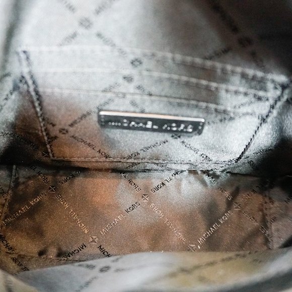 Michael Kors | Bags | Michael Kors Wanda Small Xbody Chain Bag Black ...